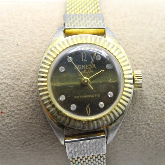 Geneva | Accessories | Vintage Geneva Antimagnetic Womens Casual Retro ...